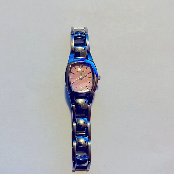 Fossil | Other | Fossil Silver Analog Watch With Pink Clock Face | Poshmark